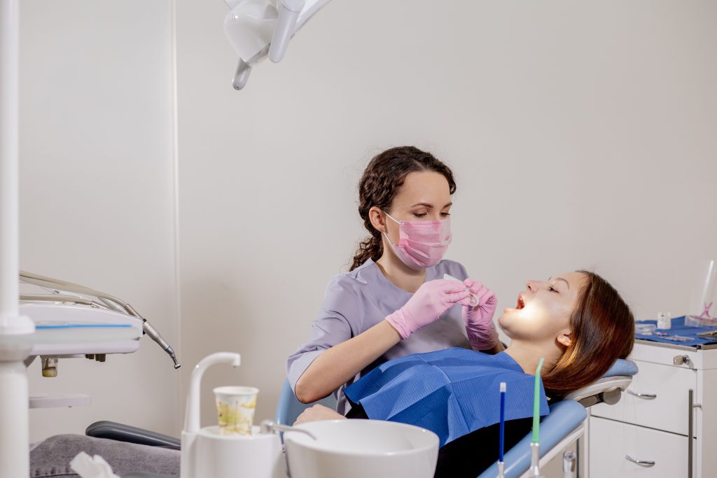Tooth Extraction Bassendean | Painless and Gentle Tooth Extraction