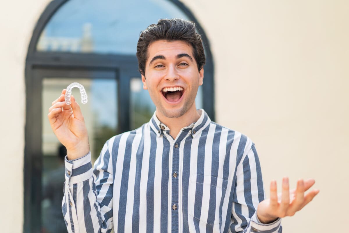 The Complete Guide to Invisalign: A Clear Path to A Confident Smile ...